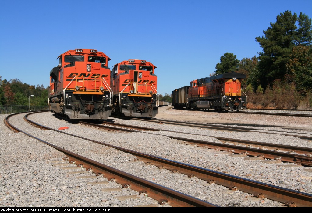 BNSF 9233